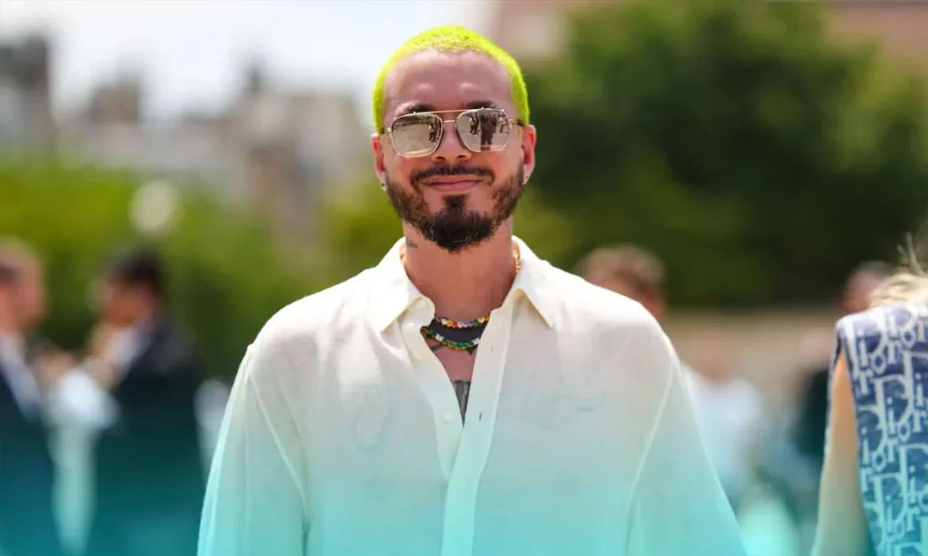 ¿Cómo J Balvin combina el reggaetón con otros estilos musicales como el ...